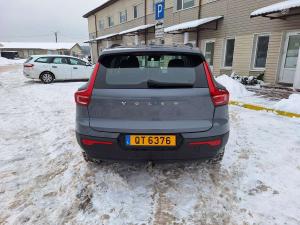 Pelēks Volvo XC40 2021 Viļņa, ar dzinēja tilpumu 1.48 L un nobraukumu 179 tūkst. km par 18090 €, foto 4 vietnē AUTOMOTO.COM.LV