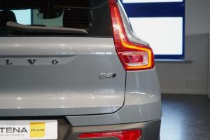 Grey Volvo XC40 2021 in Vilnius, with an engine capacity of 1.97 L and mileage of 113 thousand km for 24900 €, photo 8 on AUTOMOTO.COM.LV