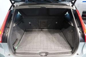 Grey Volvo XC40 2021 in Vilnius, with an engine capacity of 1.97 L and mileage of 113 thousand km for 24900 €, photo 14 on AUTOMOTO.COM.LV