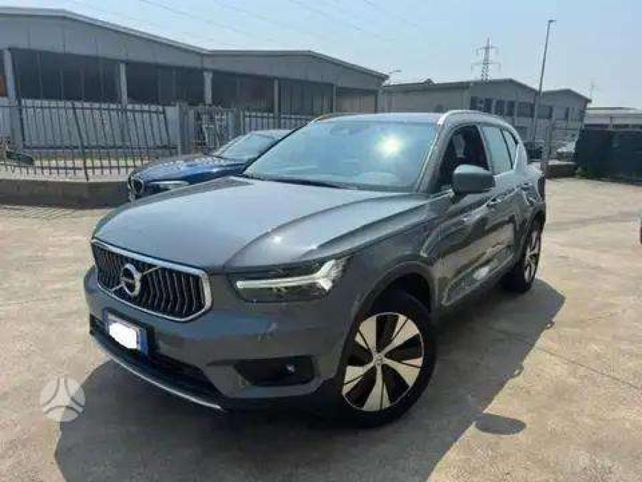 Pelēks Volvo XC40 2021 Kauņa, ar dzinēja tilpumu 1.48 L un nobraukumu 99 tūkst. km par 20950 €, foto 3 vietnē AUTOMOTO.COM.LV