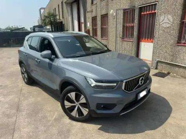 Pelēks Volvo XC40 2021 Kauņa, ar dzinēja tilpumu 1.48 L un nobraukumu 99 tūkst. km par 20950 €, foto 4 vietnē AUTOMOTO.COM.LV