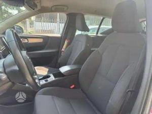 Pelēks Volvo XC40 2021 Kauņa, ar dzinēja tilpumu 1.48 L un nobraukumu 99 tūkst. km par 20950 €, foto 14 vietnē AUTOMOTO.COM.LV