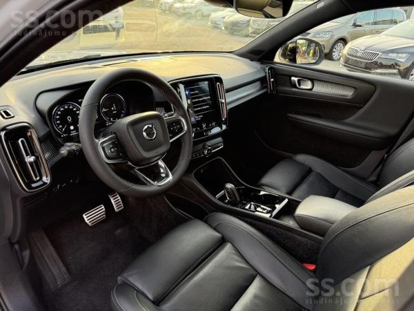 Pelēks Volvo XC40 2021 Jelgava, ar dzinēja tilpumu 1.50 L un nobraukumu 0 tūkst. km par 21500 €, foto 8 vietnē AUTOMOTO.COM.LV