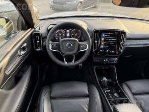 Pelēks Volvo XC40 2021 Jelgava, ar dzinēja tilpumu 1.50 L un nobraukumu 0 tūkst. km par 21500 €, foto 10 vietnē AUTOMOTO.COM.LV