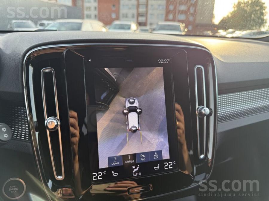 Pelēks Volvo XC40 2021 Jelgava, ar dzinēja tilpumu 1.50 L un nobraukumu 0 tūkst. km par 21500 €, foto 17 vietnē AUTOMOTO.COM.LV