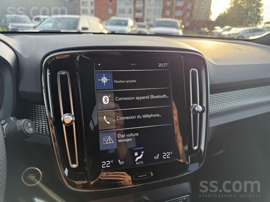 Pelēks Volvo XC40 2021 Jelgava, ar dzinēja tilpumu 1.50 L un nobraukumu 0 tūkst. km par 21500 €, foto 18 vietnē AUTOMOTO.COM.LV