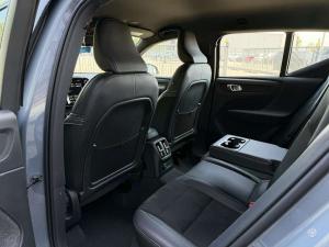 Pelēks Volvo XC40 2021 Kauņa, ar dzinēja tilpumu 1.48 L un nobraukumu 151 tūkst. km par 22500 €, foto 17 vietnē AUTOMOTO.COM.LV