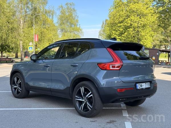Серый Вольво XC40 2021 в Лиепая, объемом двигателя 1.50 л и пробегом 83 тыс. км за 26500 €, фото 6 на AUTOMOTO.COM.LV