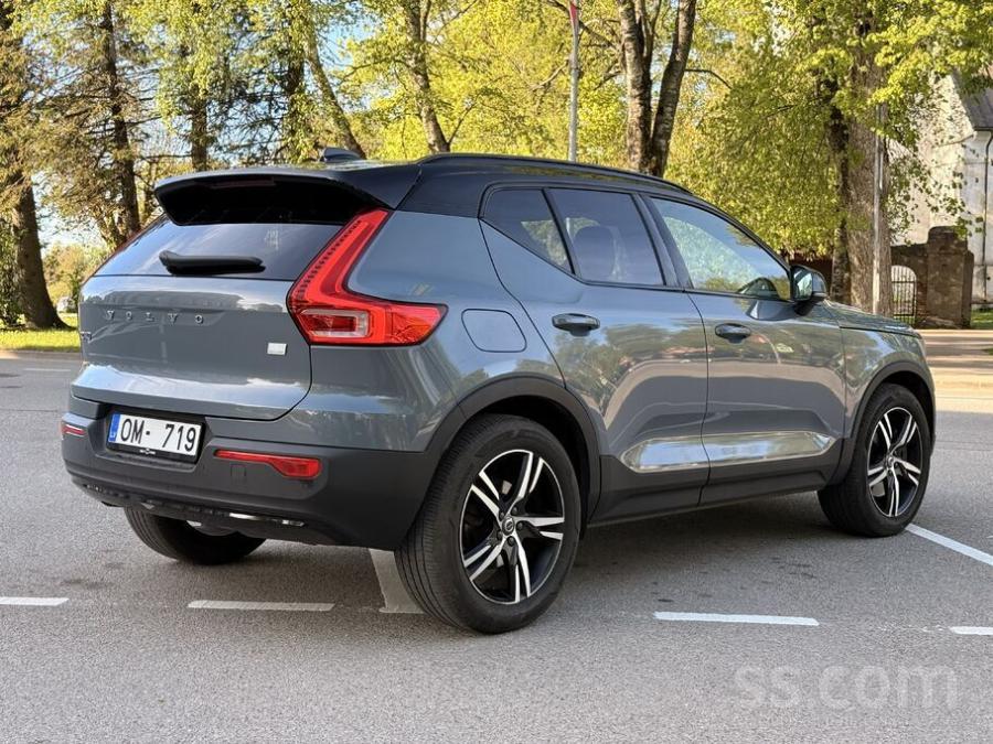 Серый Вольво XC40 2021 в Лиепая, объемом двигателя 1.50 л и пробегом 83 тыс. км за 26500 €, фото 5 на AUTOMOTO.COM.LV