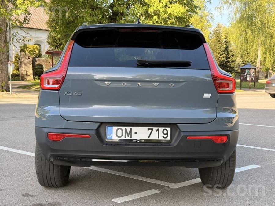 Серый Вольво XC40 2021 в Лиепая, объемом двигателя 1.50 л и пробегом 83 тыс. км за 26500 €, фото 6 на AUTOMOTO.COM.LV