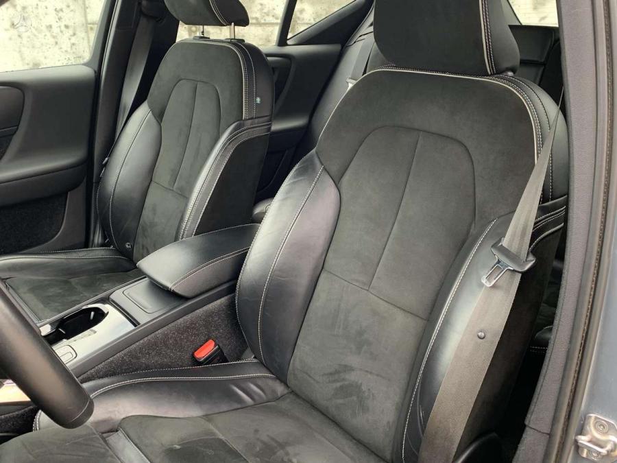 Grey Volvo XC40 2021 in Vilnius, with an engine capacity of 0.00 L and mileage of 153 thousand km for 19999 €, photo 12 on AUTOMOTO.COM.LV