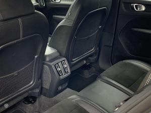 Grey Volvo XC40 2021 in Vilnius, with an engine capacity of 0.00 L and mileage of 153 thousand km for 19999 €, photo 16 on AUTOMOTO.COM.LV