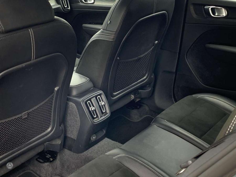 Grey Volvo XC40 2021 in Vilnius, with an engine capacity of 0.00 L and mileage of 153 thousand km for 19999 €, photo 16 on AUTOMOTO.COM.LV
