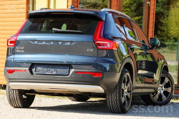 Grey Volvo XC40 2021 in Tukums, with an engine capacity of 2.00 L and mileage of 215 thousand km for 18490 €, photo 4 on AUTOMOTO.COM.LV