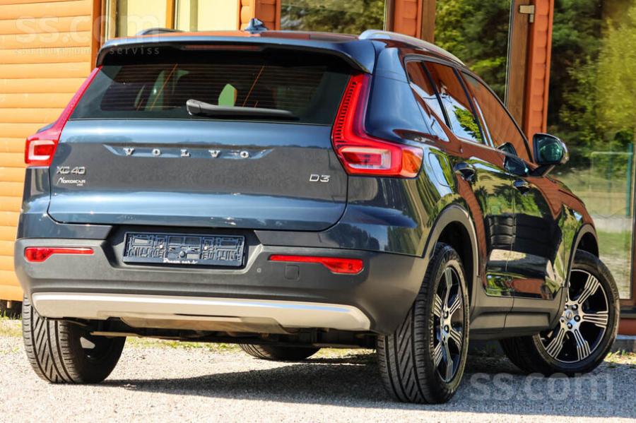 Pelēks Volvo XC40 2021 Tukums, ar dzinēja tilpumu 2.00 L un nobraukumu 215 tūkst. km par 18490 €, foto 4 vietnē AUTOMOTO.COM.LV