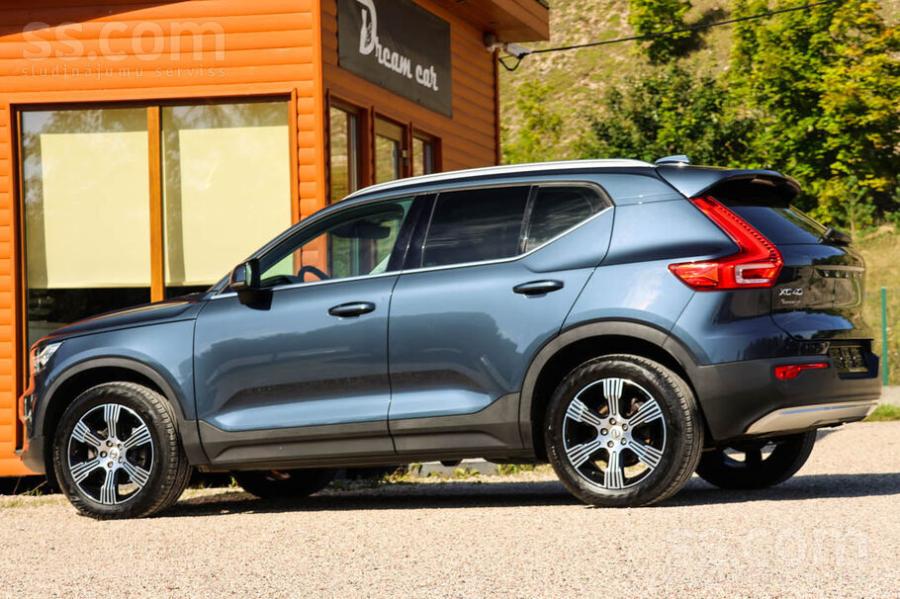 Pelēks Volvo XC40 2021 Tukums, ar dzinēja tilpumu 2.00 L un nobraukumu 215 tūkst. km par 18490 €, foto 6 vietnē AUTOMOTO.COM.LV