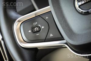 Pelēks Volvo XC40 2021 Tukums, ar dzinēja tilpumu 2.00 L un nobraukumu 215 tūkst. km par 18490 €, foto 17 vietnē AUTOMOTO.COM.LV