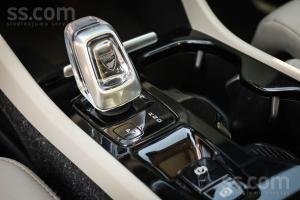 Pelēks Volvo XC40 2021 Tukums, ar dzinēja tilpumu 2.00 L un nobraukumu 215 tūkst. km par 18490 €, foto 18 vietnē AUTOMOTO.COM.LV