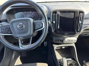 Pelēks Volvo XC40 2021 Panevēža, ar dzinēja tilpumu 1.48 L un nobraukumu 184 tūkst. km par 18300 €, foto 14 vietnē AUTOMOTO.COM.LV
