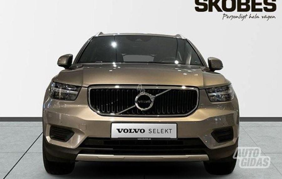 Grey Volvo XC40 2022 in Kaunas, with an engine capacity of 0.00 L and mileage of 39 thousand km for 33934 €, photo 3 on AUTOMOTO.COM.LV