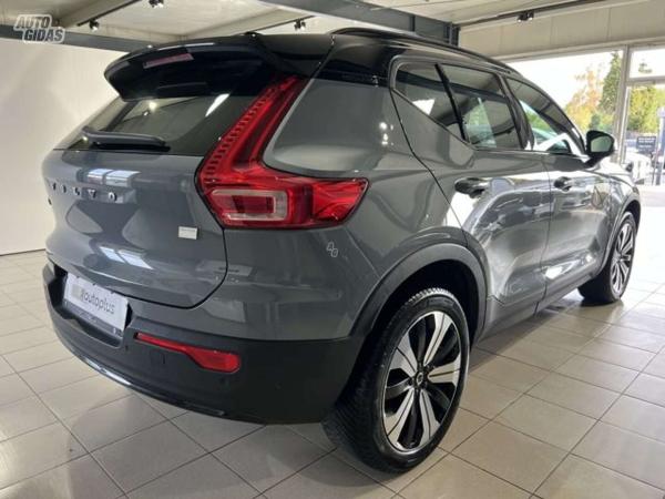 Pelēks Volvo XC40 2022 Kauņa, ar dzinēja tilpumu 0.00 L un nobraukumu 49 tūkst. km par 30024 €, foto 6 vietnē AUTOMOTO.COM.LV