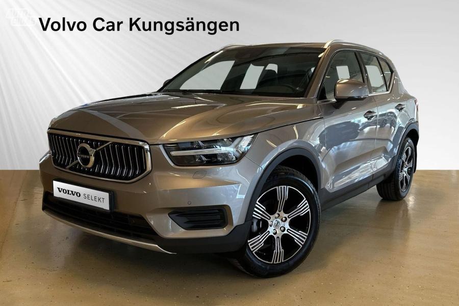 Grey Volvo XC40 2022 in Kaunas, with an engine capacity of 0.00 L and mileage of 93 thousand km for 31309 €, photo 1 on AUTOMOTO.COM.LV