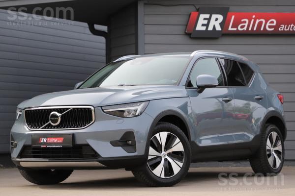 Grey Volvo XC40 2022 in Tukums, with an engine capacity of 1.50 L and mileage of 124 thousand km for 21900 €, photo 2 on AUTOMOTO.COM.LV