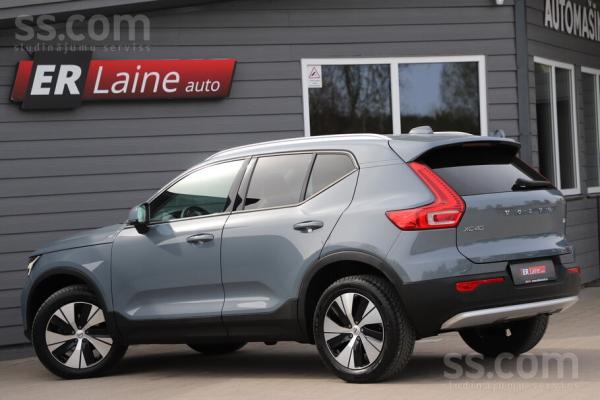 Grey Volvo XC40 2022 in Tukums, with an engine capacity of 1.50 L and mileage of 124 thousand km for 21900 €, photo 6 on AUTOMOTO.COM.LV
