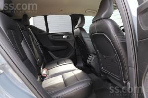 Pelēks Volvo XC40 2022 Tukums, ar dzinēja tilpumu 1.50 L un nobraukumu 124 tūkst. km par 21900 €, foto 16 vietnē AUTOMOTO.COM.LV