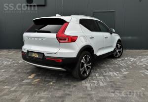 Серый Вольво XC40 2022 в Кулдига, объемом двигателя 1.50 л и пробегом 0 тыс. км за 24690 €, фото 4 на AUTOMOTO.COM.LV