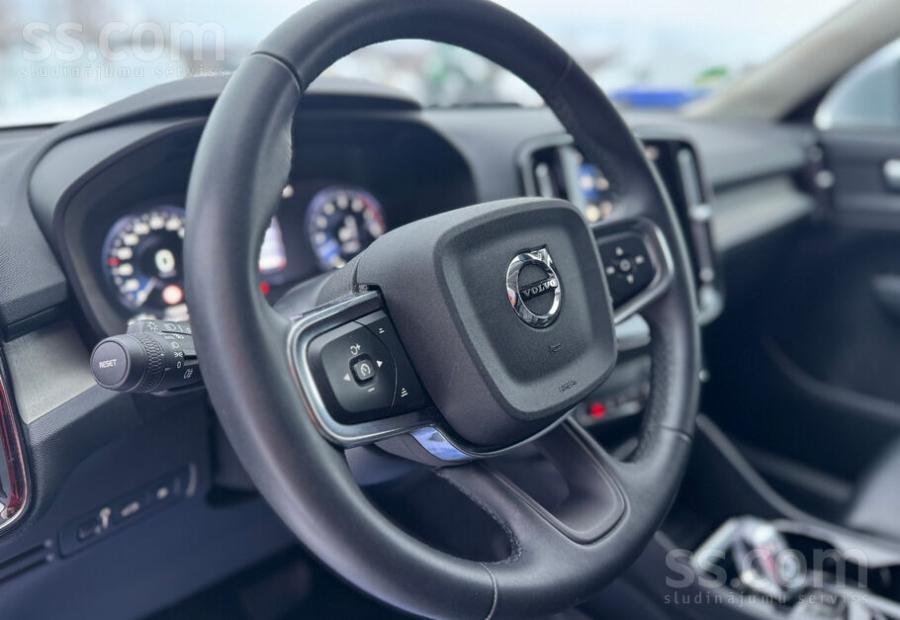 Серый Вольво XC40 2022 в Кулдига, объемом двигателя 1.50 л и пробегом 0 тыс. км за 24690 €, фото 11 на AUTOMOTO.COM.LV