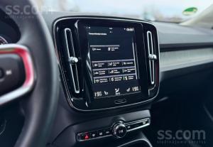 Серый Вольво XC40 2022 в Кулдига, объемом двигателя 1.50 л и пробегом 0 тыс. км за 24690 €, фото 14 на AUTOMOTO.COM.LV