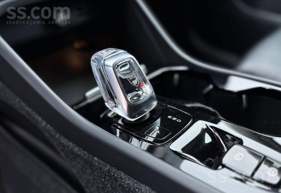 Серый Вольво XC40 2022 в Кулдига, объемом двигателя 1.50 л и пробегом 0 тыс. км за 24690 €, фото 17 на AUTOMOTO.COM.LV