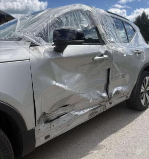 Серый Вольво XC40 2022 в Каунас, объемом двигателя 0.00 л и пробегом 40 тыс. км за 15999 €, фото 6 на AUTOMOTO.COM.LV