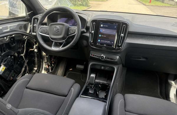 Серый Вольво XC40 2022 в Каунас, объемом двигателя 0.00 л и пробегом 40 тыс. км за 15999 €, фото 10 на AUTOMOTO.COM.LV