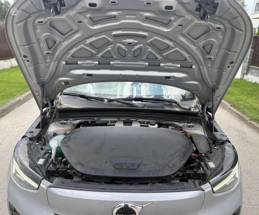Серый Вольво XC40 2022 в Каунас, объемом двигателя 0.00 л и пробегом 40 тыс. км за 15999 €, фото 20 на AUTOMOTO.COM.LV