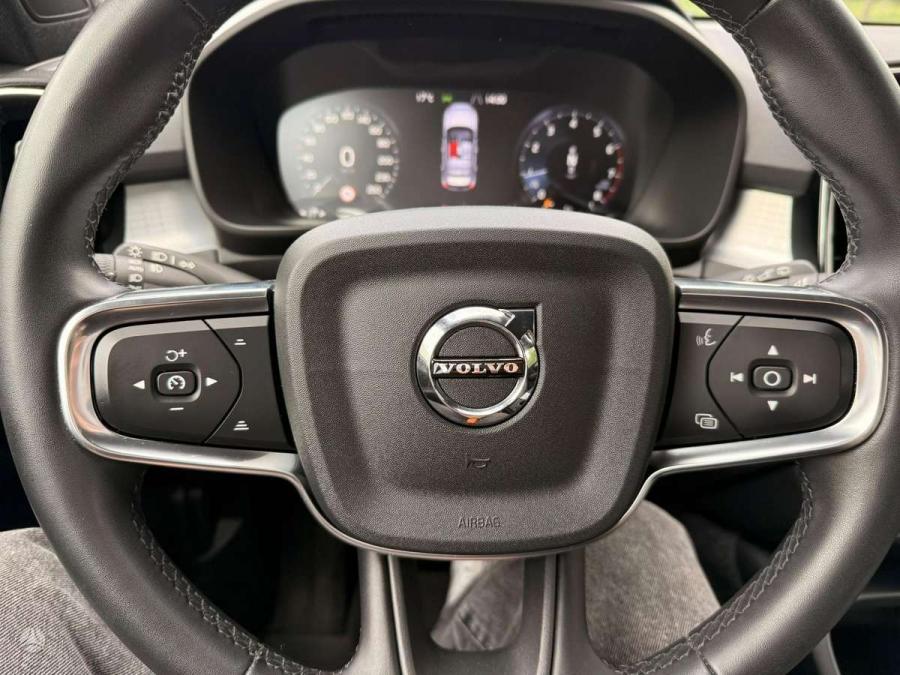 Серый Вольво XC40 2022 в Паневежис, объемом двигателя 1.48 л и пробегом 184 тыс. км за 16999 €, фото 20 на AUTOMOTO.COM.LV