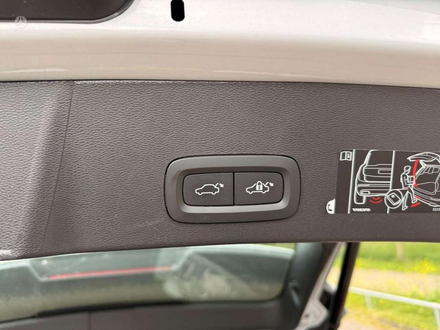 Серый Вольво XC40 2022 в Паневежис, объемом двигателя 1.48 л и пробегом 184 тыс. км за 16999 €, фото 25 на AUTOMOTO.COM.LV