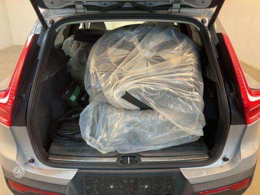 Pelēks Volvo XC40 2022 Viļņa, ar dzinēja tilpumu 1.48 L un nobraukumu 189 tūkst. km par 20990 €, foto 16 vietnē AUTOMOTO.COM.LV