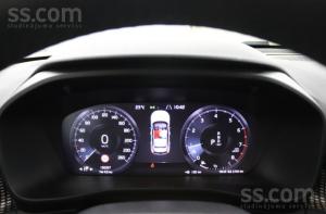 Grey Volvo XC40 2022 in Valmiera, with an engine capacity of 1.50 L and mileage of 156 thousand km for 24800 €, photo 10 on AUTOMOTO.COM.LV