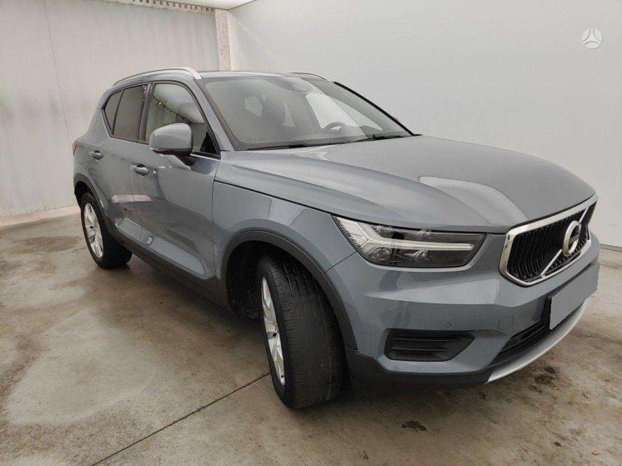 Grey Volvo XC40 2022 in Vilnius, with an engine capacity of 1.48 L and mileage of 136 thousand km for 19000 €, photo 5 on AUTOMOTO.COM.LV