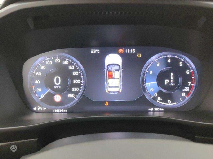 Grey Volvo XC40 2022 in Vilnius, with an engine capacity of 1.48 L and mileage of 136 thousand km for 19000 €, photo 11 on AUTOMOTO.COM.LV