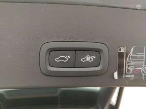 Grey Volvo XC40 2022 in Vilnius, with an engine capacity of 1.48 L and mileage of 136 thousand km for 19000 €, photo 16 on AUTOMOTO.COM.LV