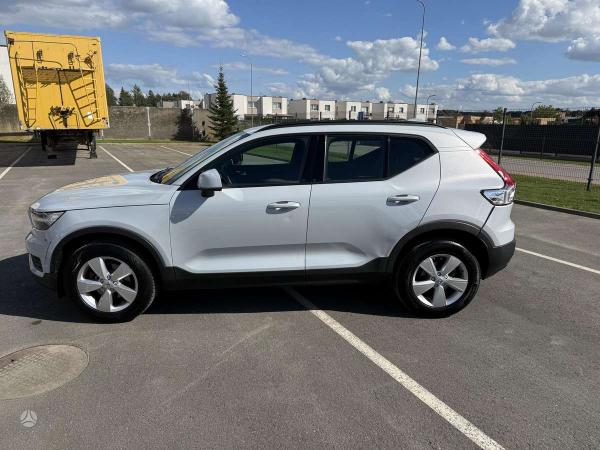 Volvo XC40 2022 Kauņa vietnē Pelēks Volvo XC40 2022 Kauņa, ar dzinēja tilpumu 1.48 L un nobraukumu 43 tūkst. km par 16700 €, foto 4 vietnē AUTOMOTO.COM.LV