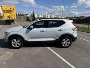 Pelēks Volvo XC40 2022 Kauņa, ar dzinēja tilpumu 1.48 L un nobraukumu 43 tūkst. km par 16700 €, foto 4 vietnē AUTOMOTO.COM.LV