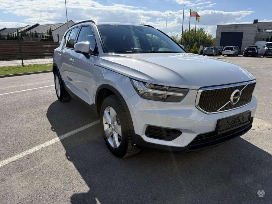 Pelēks Volvo XC40 2022 Kauņa, ar dzinēja tilpumu 1.48 L un nobraukumu 43 tūkst. km par 16700 €, foto 5 vietnē AUTOMOTO.COM.LV
