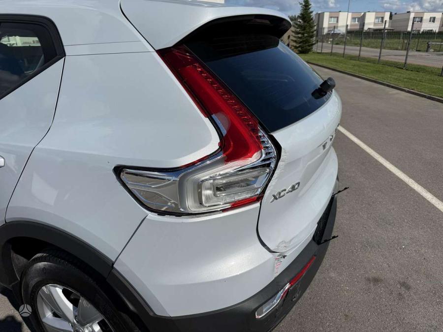 Pelēks Volvo XC40 2022 Kauņa, ar dzinēja tilpumu 1.48 L un nobraukumu 43 tūkst. km par 16700 €, foto 12 vietnē AUTOMOTO.COM.LV