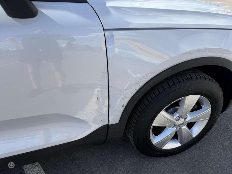Pelēks Volvo XC40 2022 Kauņa, ar dzinēja tilpumu 1.48 L un nobraukumu 43 tūkst. km par 16700 €, foto 14 vietnē AUTOMOTO.COM.LV