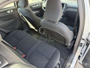 Pelēks Volvo XC40 2022 Kauņa, ar dzinēja tilpumu 1.48 L un nobraukumu 43 tūkst. km par 16700 €, foto 18 vietnē AUTOMOTO.COM.LV