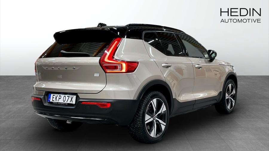 Grey Volvo XC40 2023 in Kaunas, with an engine capacity of 0.00 L and mileage of 100 thousand km for 36750 €, photo 2 on AUTOMOTO.COM.LV